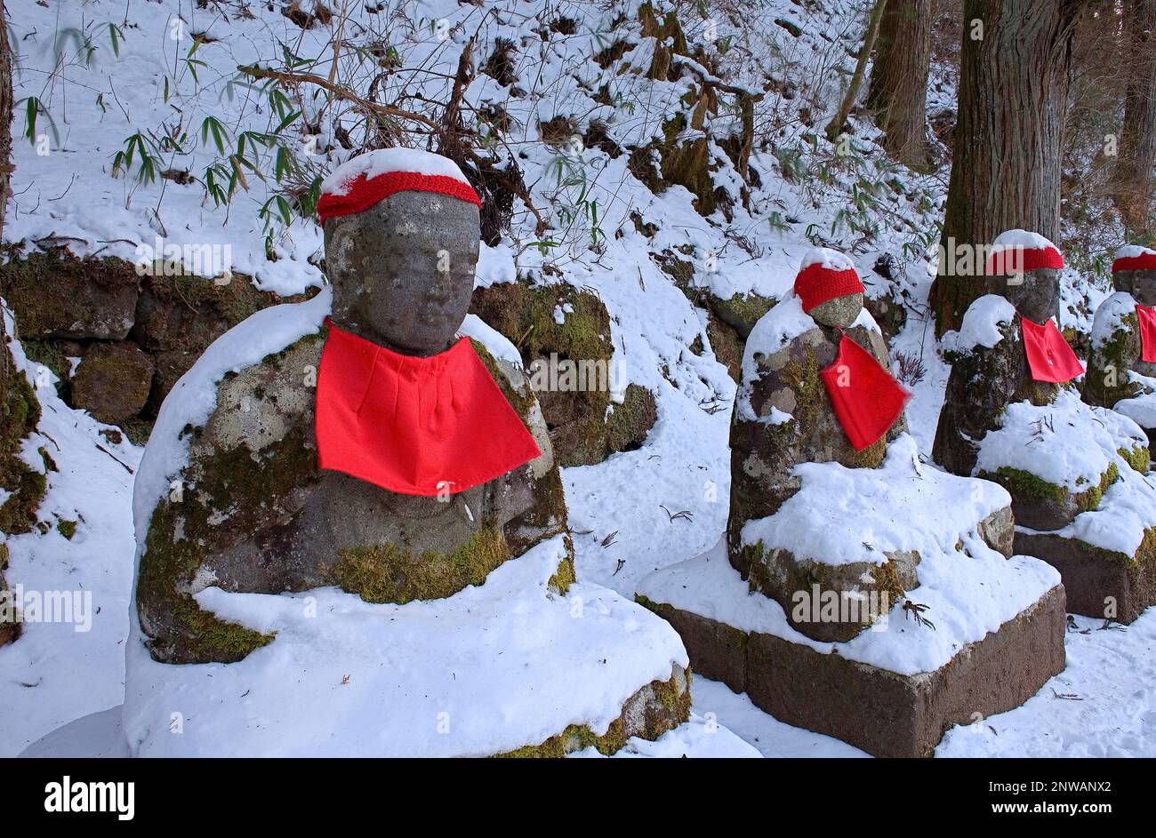 Narabijizo, Bakejizo, jizo stone statues,buddhist guardian deities in ...