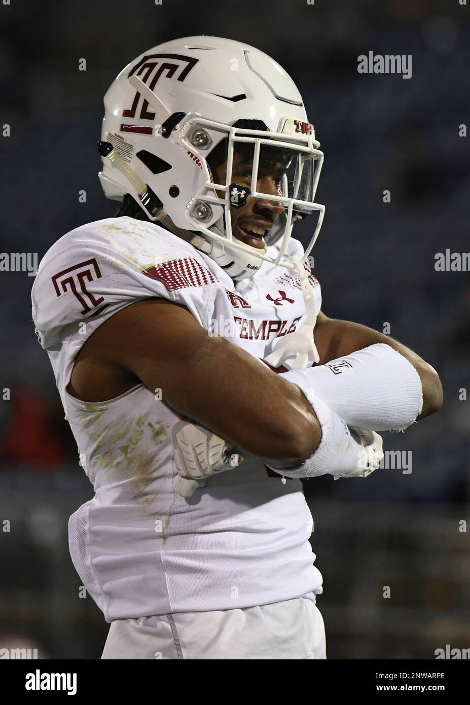 EAST HARTFORD, CT - NOVEMBER 24: Temple Owls cornerback Ty Mason (21 ...