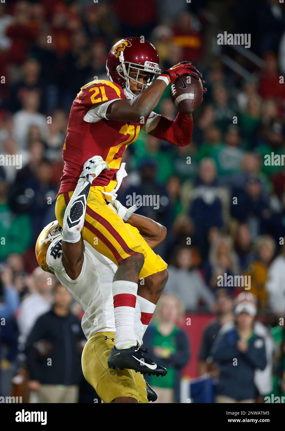 November 24, 2018 USC Trojans wide receiver Tyler Vaughns (21) makes a ...