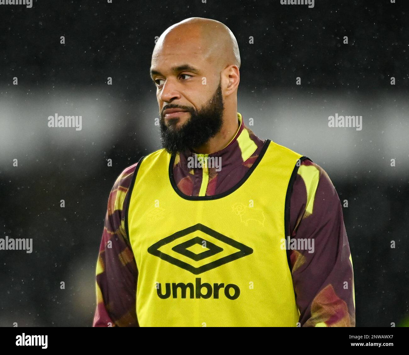 David McGoldrick #10 of Derby County pre-match warm up ahead of the Sky ...