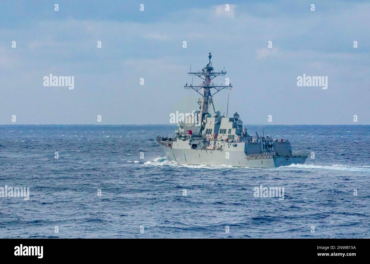230118-N-NY362-1144 PHILIPPINE SEA (Jan. 18, 2023) Arleigh Burke-class ...