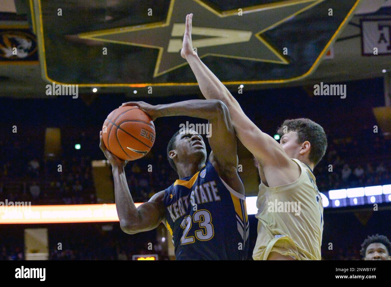 Kent State Golden Flashes guard Jaylin Walker (23) shoots against ...