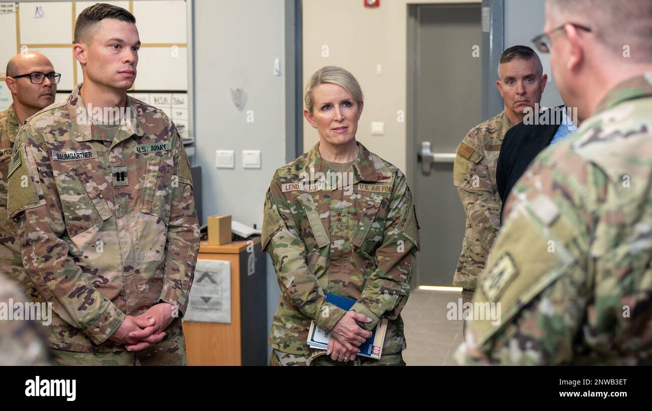 U.S. Air Force Maj. Gen. Laura Lenderman, center, USTRANSCOM director ...