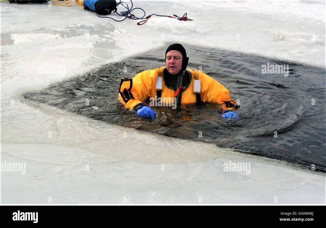 Surface ice rescue training hi-res stock photography and images - Alamy