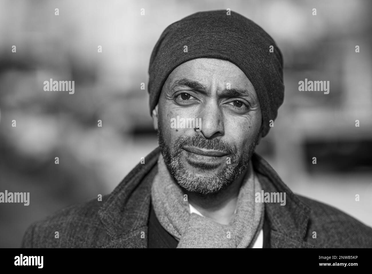 Headshot of an african american man Black and White Stock Photos ...