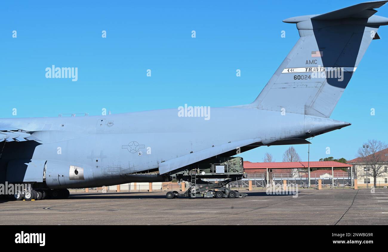 A U.S. Air Force C-5M Super Galaxy from the 349th Air Mobility Wing at ...