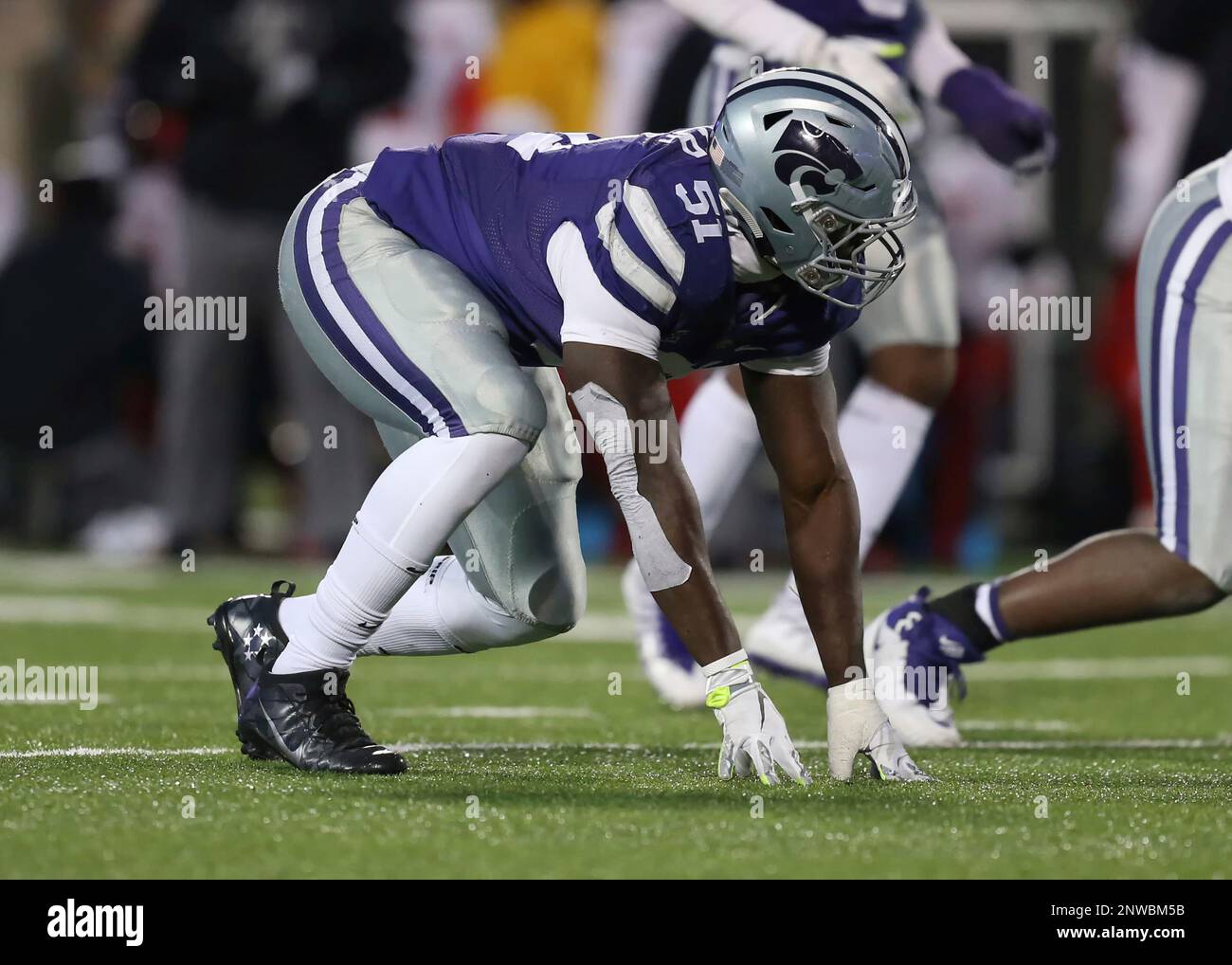 MANHATTAN, KS - NOVEMBER 17: Kansas State Wildcats defensive end Reggie ...