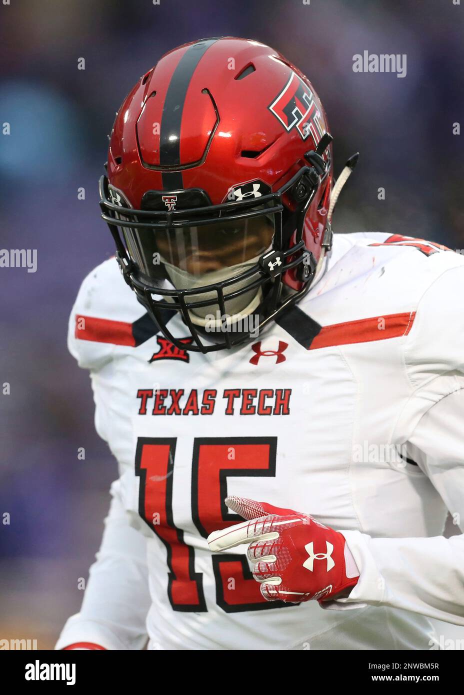 MANHATTAN, KS - NOVEMBER 17: Texas Tech Red Raiders defensive back ...