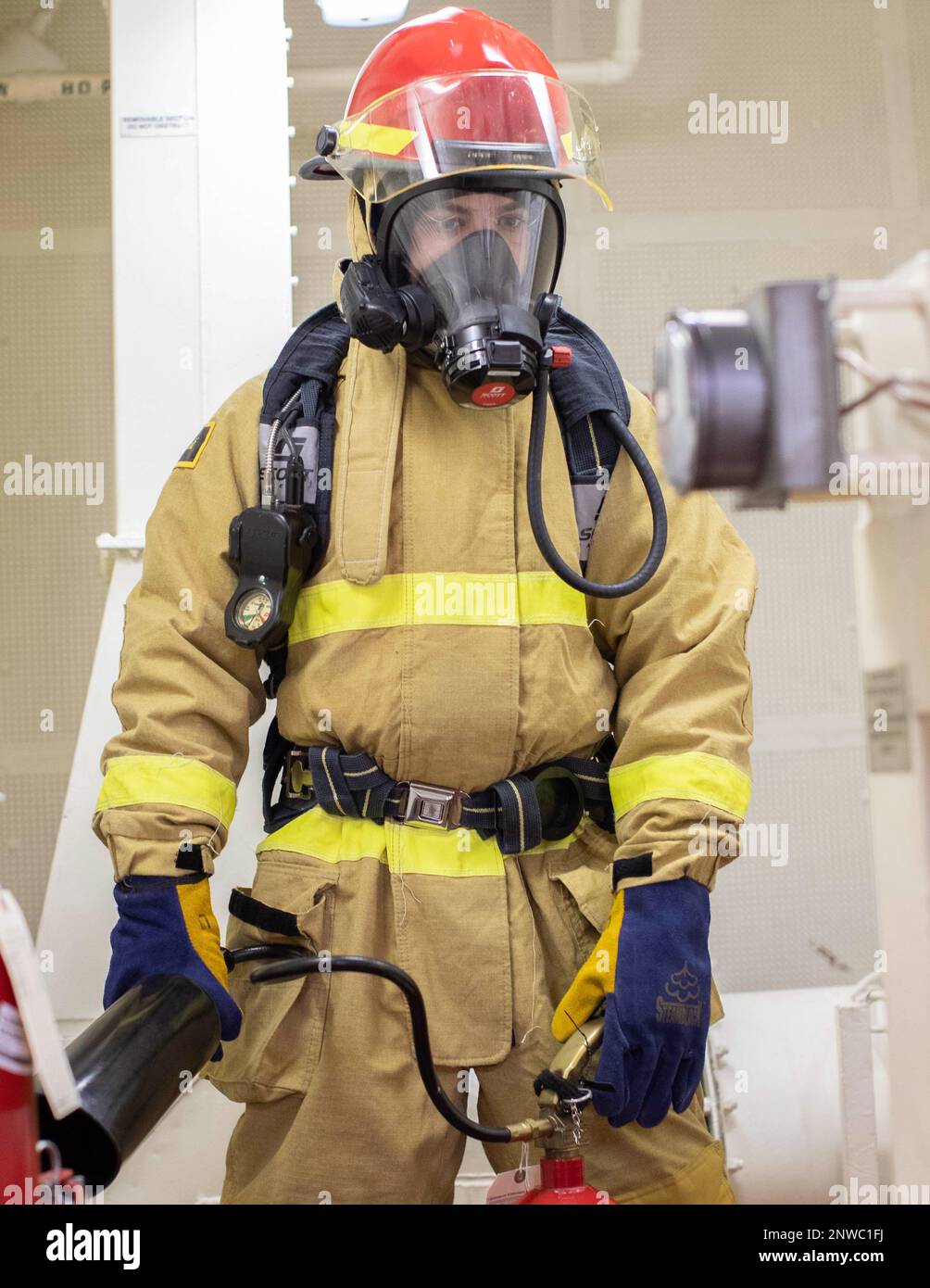 230126-N-IL330-1862 PACIFIC OCEAN (Jan. 26, 2023) – Seaman James ...