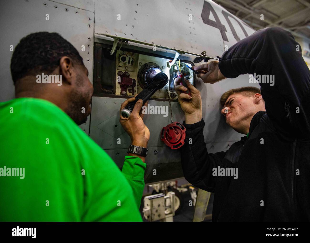 230209-N-IX644-1114 MEDITERRANEAN SEA (Feb. 9, 2023) Aviation ...