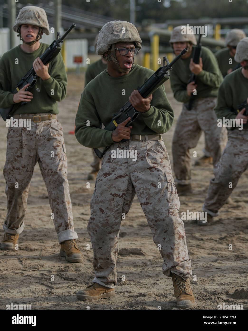 Recruits with Hotel Company, 2nd Recruit Training Battalion, learn ...