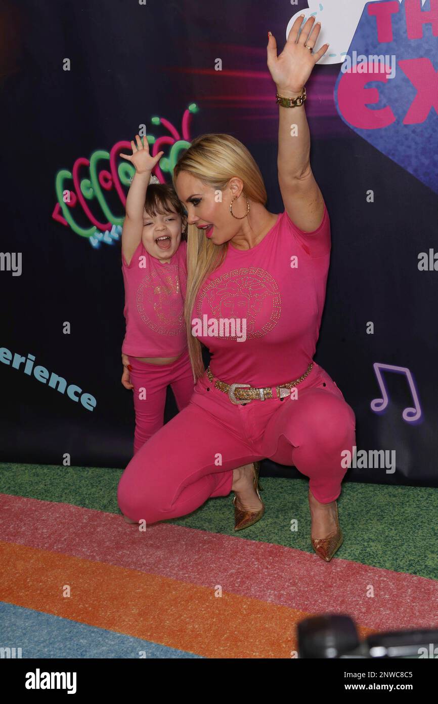 Photo by: John Nacion/STAR MAX/IPx 2018 11/14/18 Coco Austin and Chanel ...