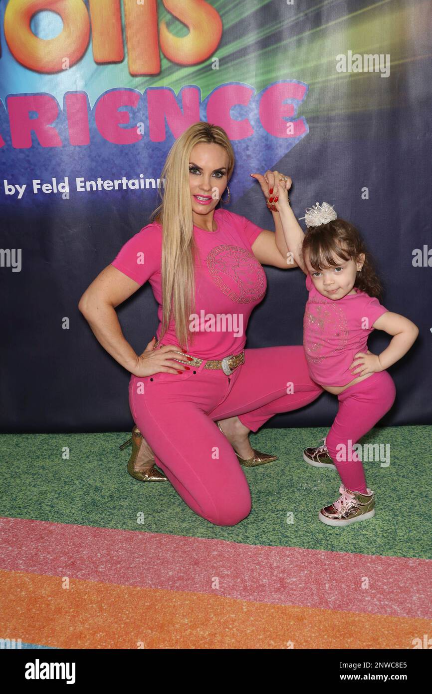 Photo by: John Nacion/STAR MAX/IPx 2018 11/14/18 Coco Austin and Chanel ...