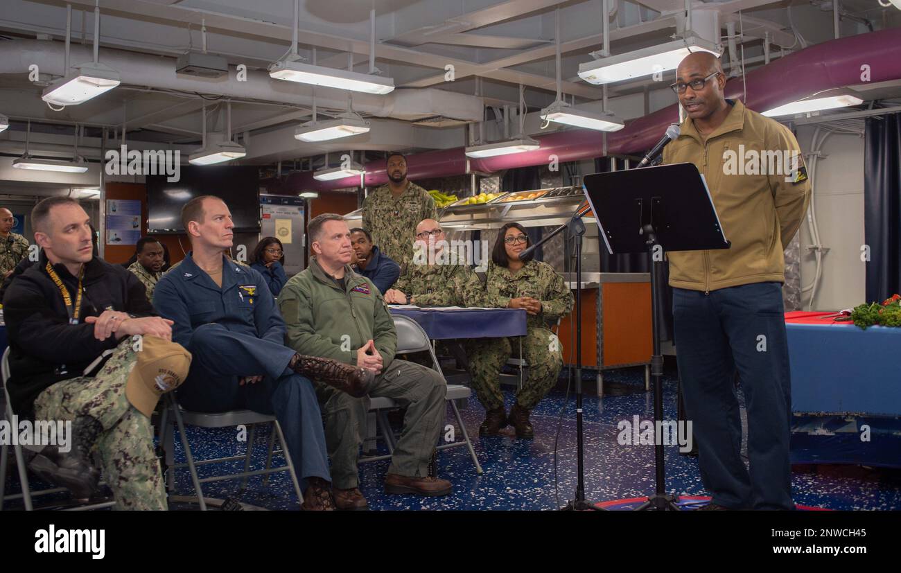 230112-N-OE145-1101 YOKOSUKA, Japan (Jan. 12, 2023) Chief Aviation ...