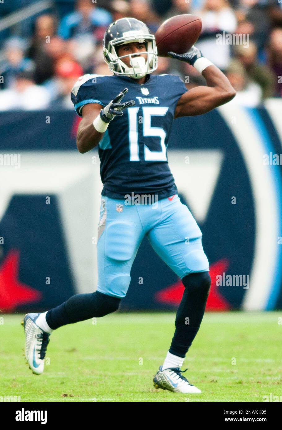 Tennessee Titans wide receiver Darius Jennings (15) throws a pass ...