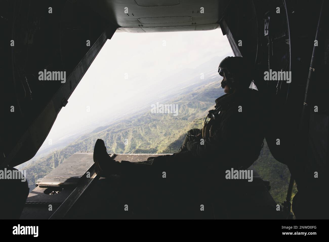 Jungle penetrator hoist hi-res stock photography and images - Alamy