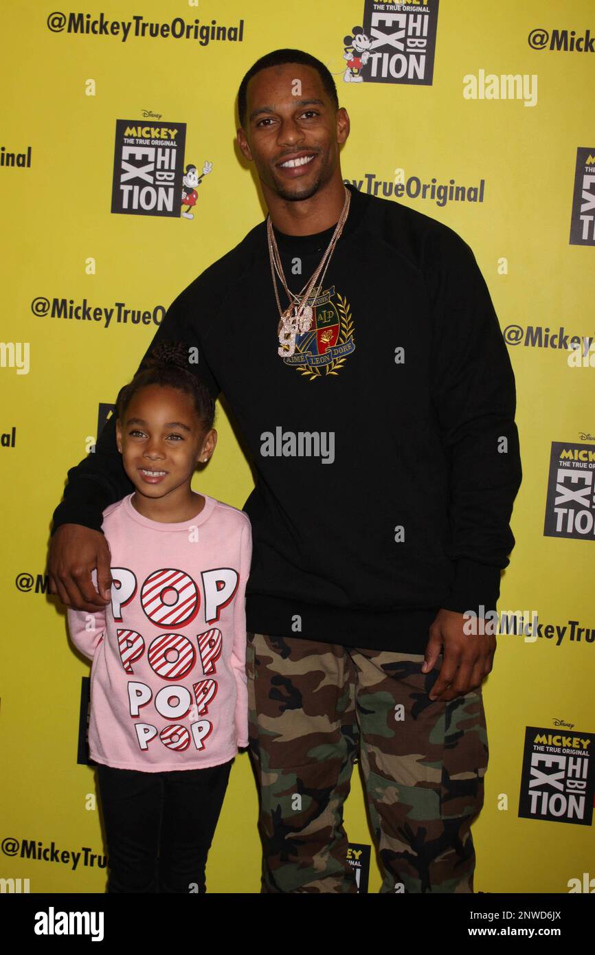 Photo by: Victor Malafronte/STAR MAX/IPx 2018 11/7/18 Victor Cruz and ...