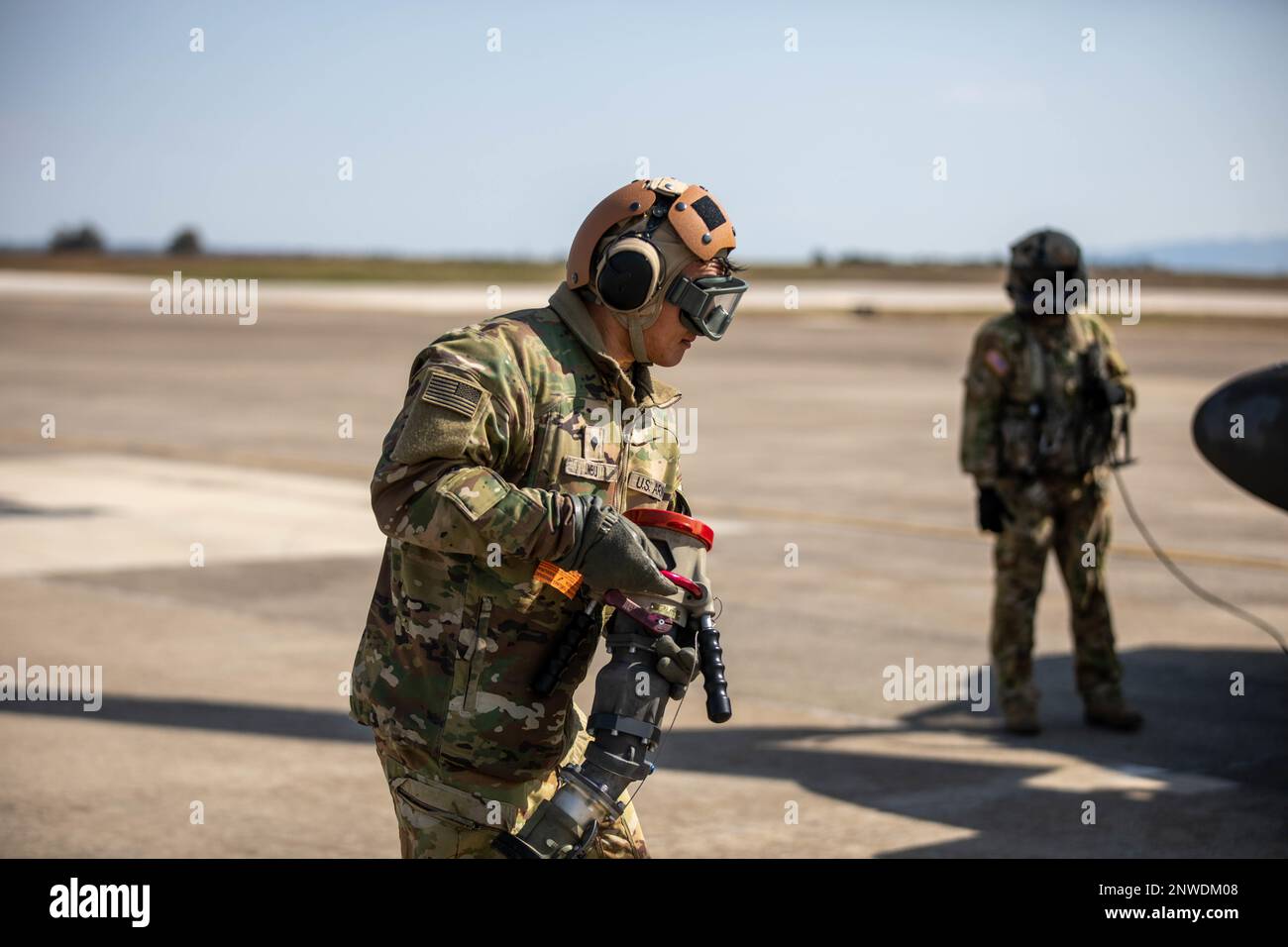 U.S. Army Soldier Assigned to the 1st Armored Division Combat Aviation ...