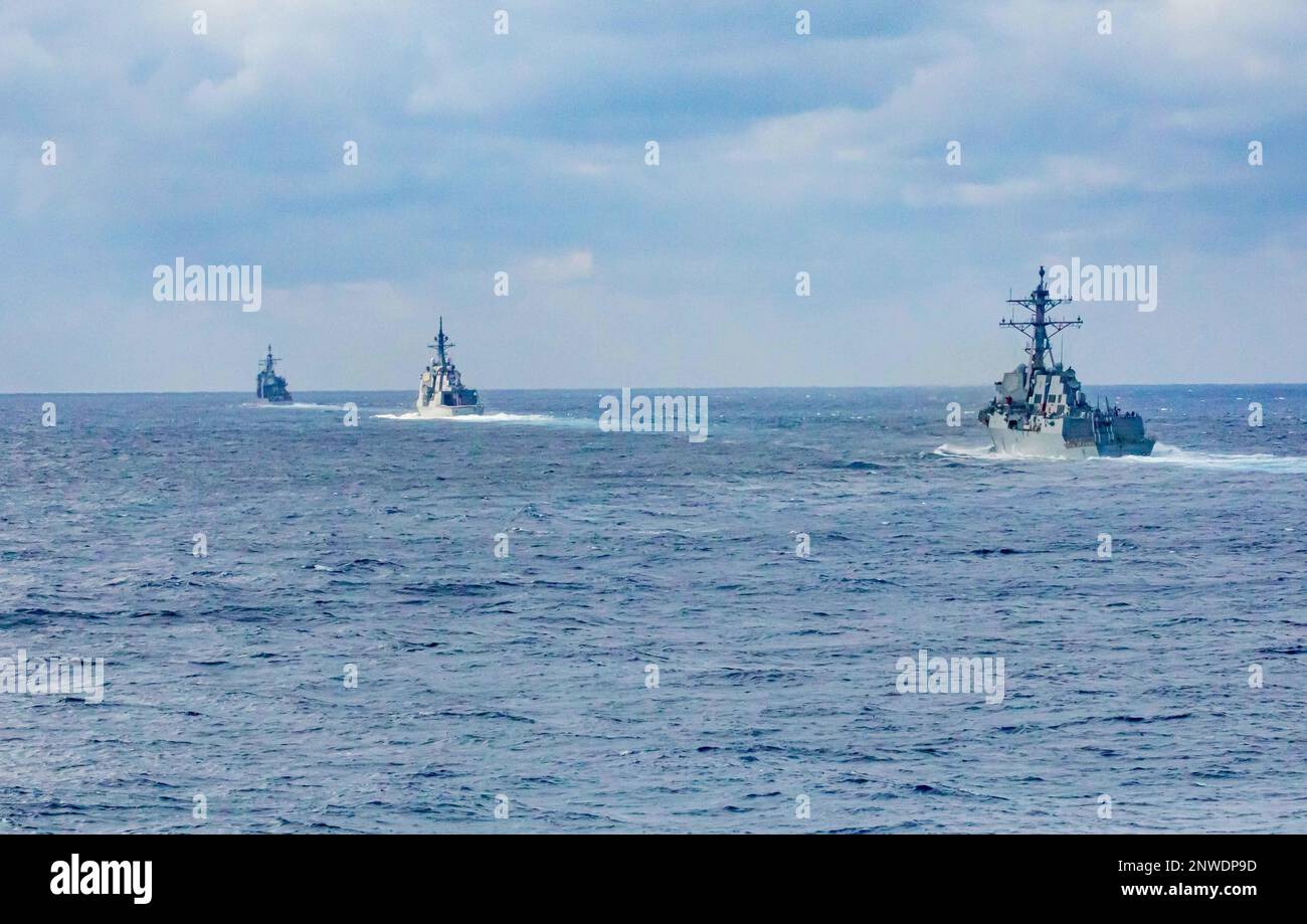 230118-N-NY362-1151 PHILIPPINE SEA (Jan. 18, 2023) Arleigh Burke-class ...