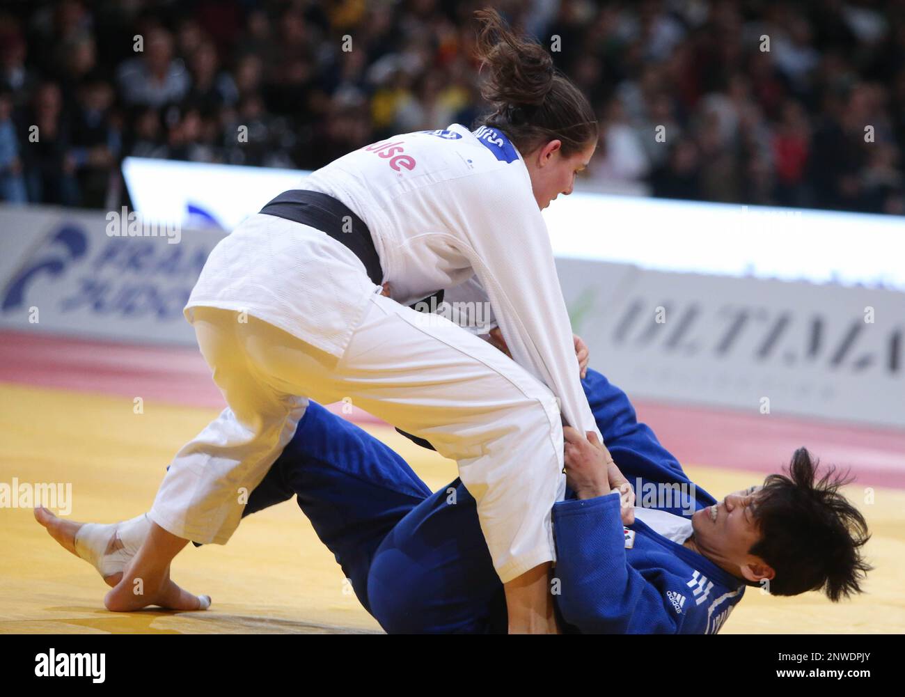 STEENHUIS GUUSJE of NETHERLANDS and YOON HYUNJI of REPUBLIC OF KOREA ...