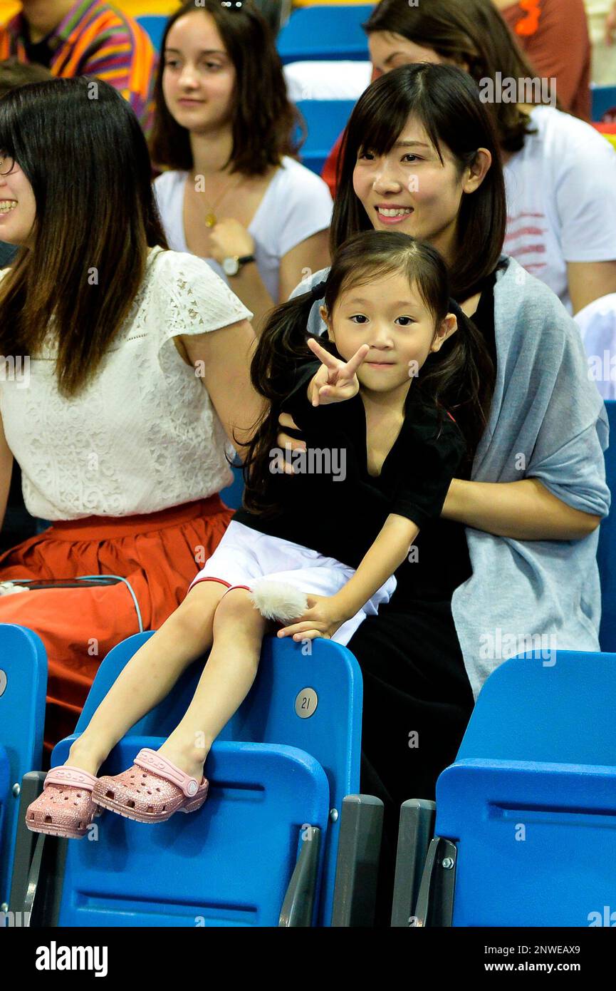 October 29, 2018 - Doha, Qatar - Kohei Uchimura's wife, CHIHO UCHIMURA and her daughter, cheer ...