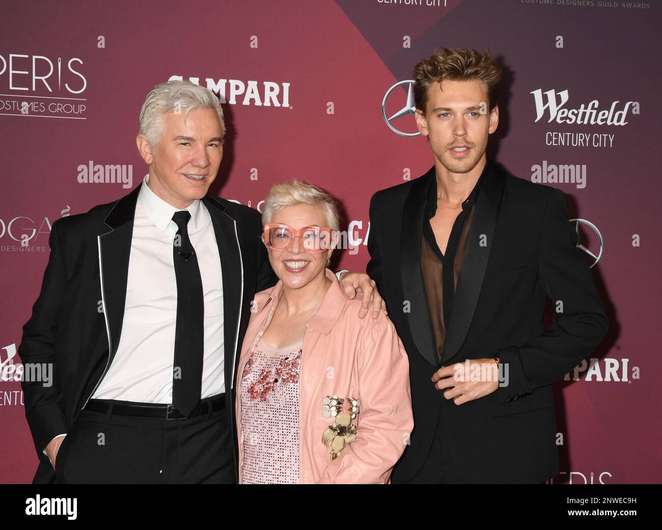 Los Angeles, USA. 27th Feb, 2023. Baz Luhrmann, Catherine Mann & Austin ...
