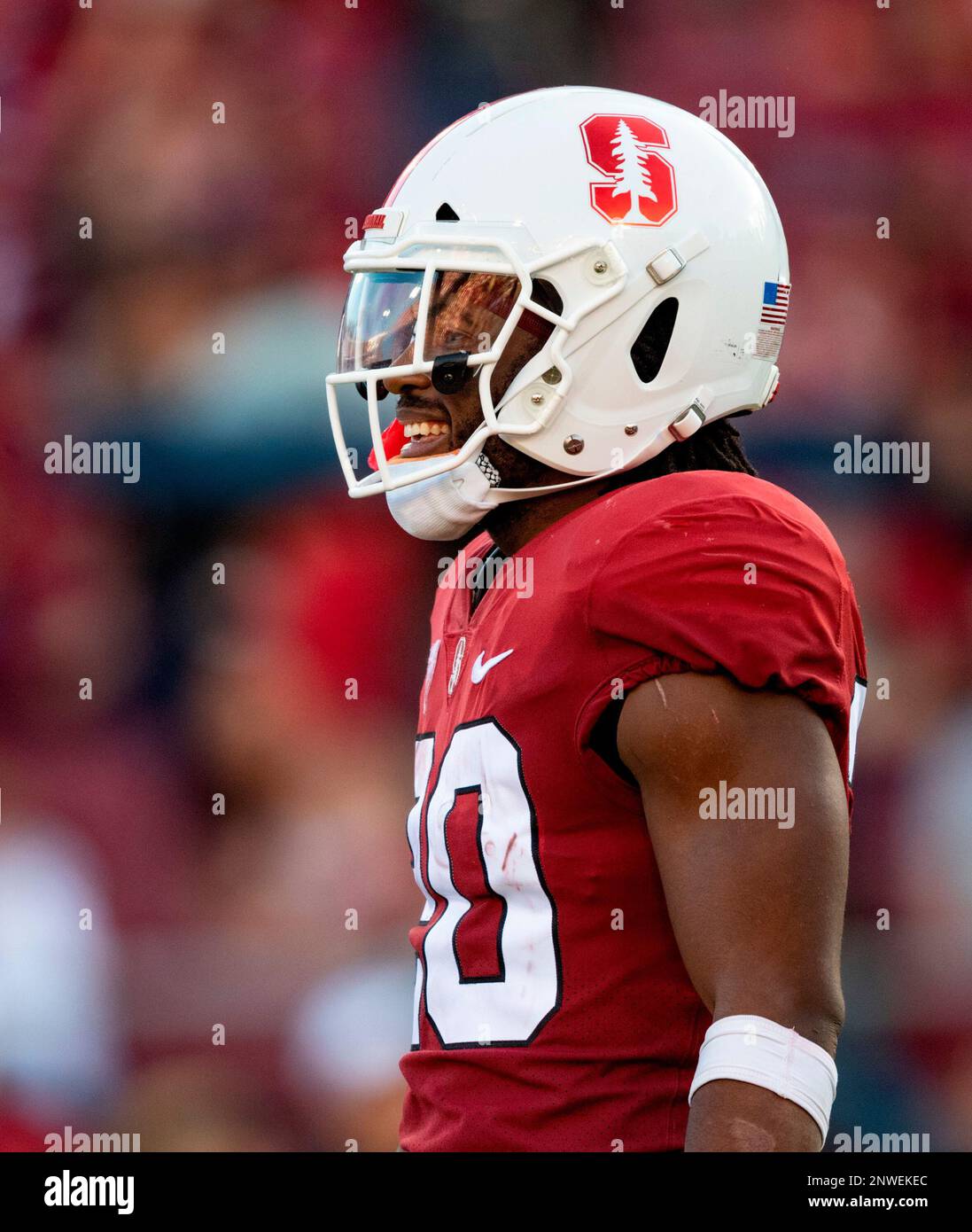 October 27, 2018: Stanford Cardinal running back Bryce Love (20) has a ...
