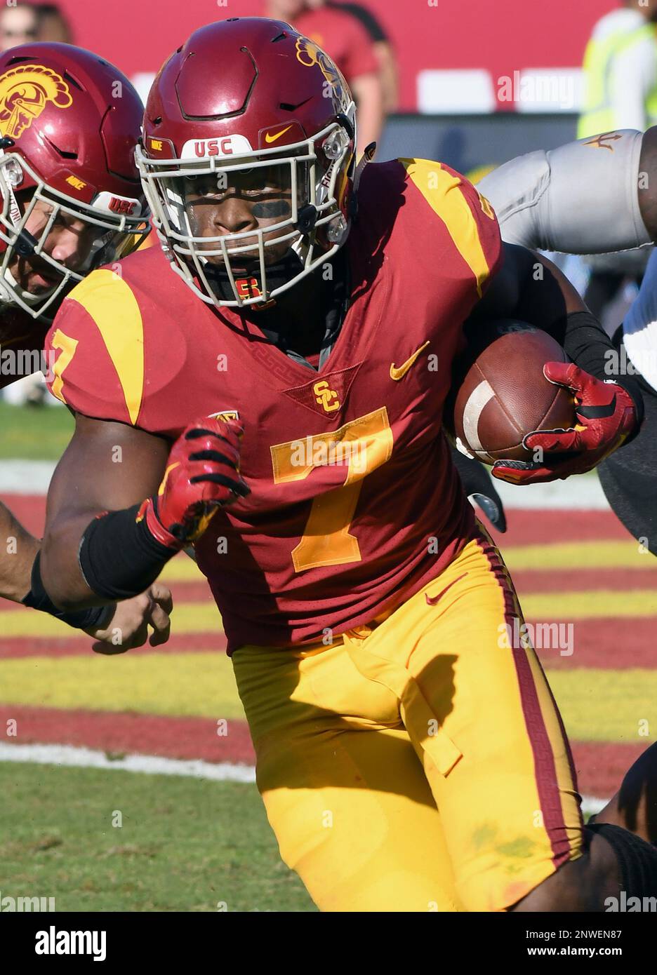 LOS ANGELES, CA - OCTOBER 27: USC Trojans running back Stephen Carr (7 ...