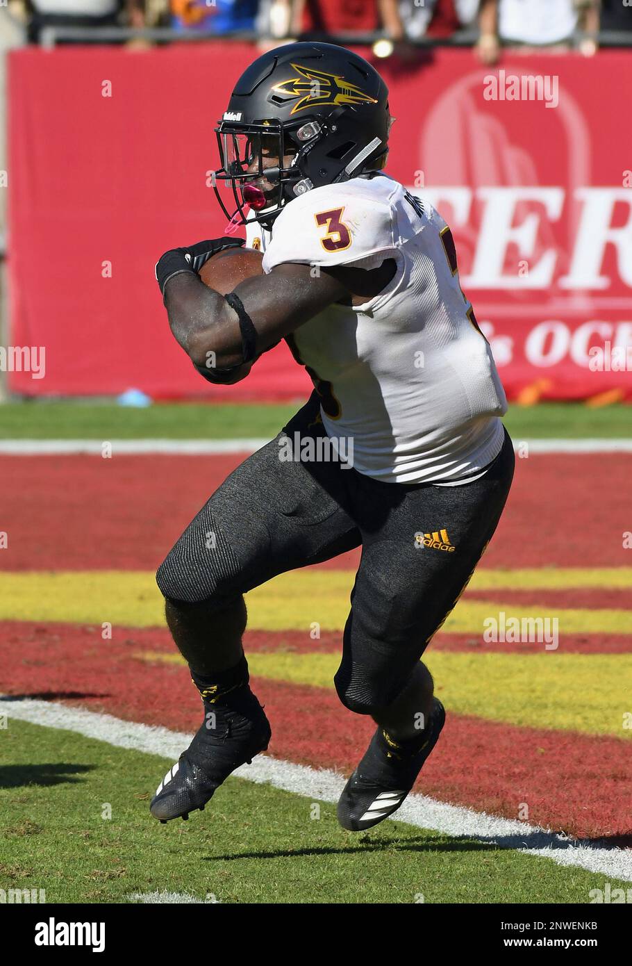 LOS ANGELES, CA - OCTOBER 27: Arizona State Sun Devils running back Eno ...
