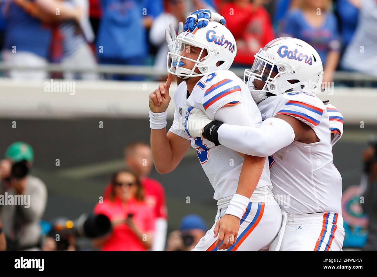 JACKSONVILLE, FL - OCTOBER 27: Florida Gators quarterback Feleipe ...