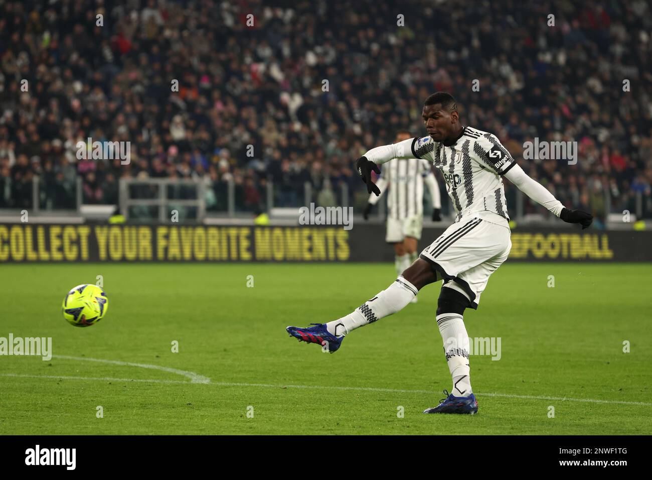 Turin, Italy, 28th February 2023. Paul Pogba of Juventus fires a shot ...