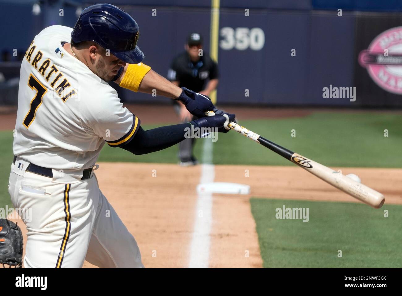 Milwaukee Brewers' Victor Caratini hits a single during the second ...