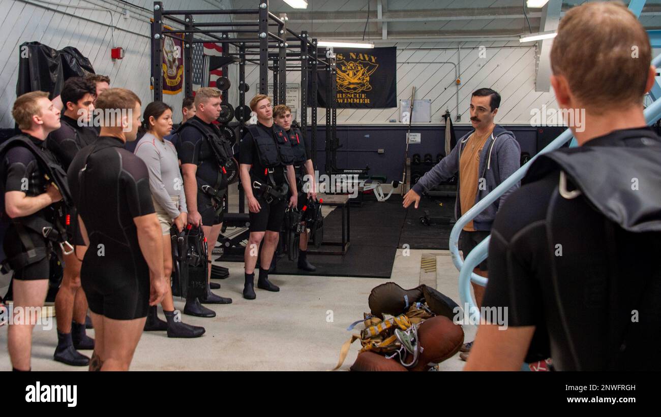 SAN DIEGO (Feb. 2, 2023) Naval Aircrewman (Helicopter) 1st Class Jacob ...