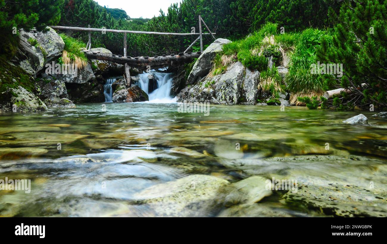 Bridge [river crossing] stream hi-res stock photography and images - Alamy