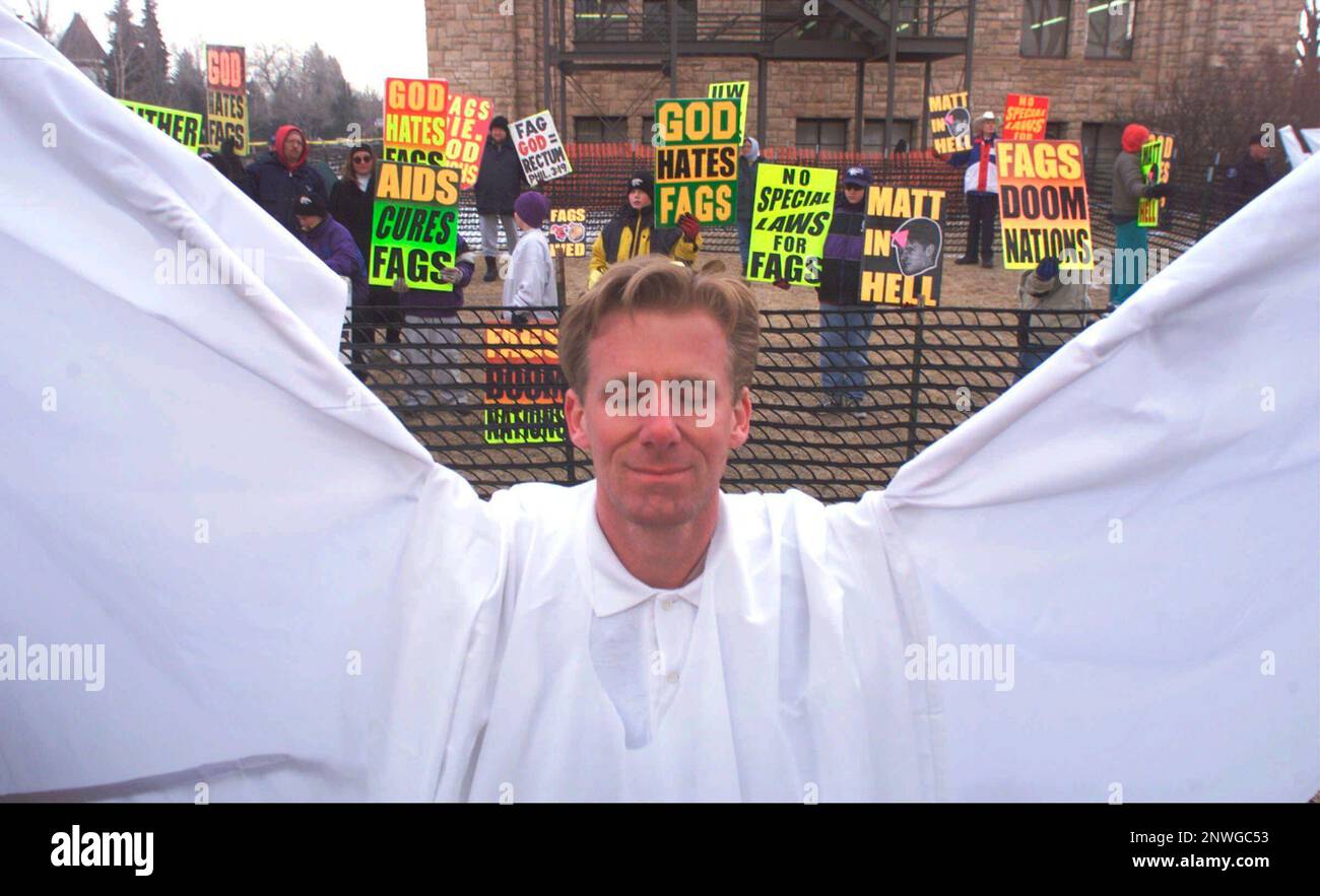 FILE - In this April 5, 1999 file photo, Ron Wilcoxson stands dressed ...