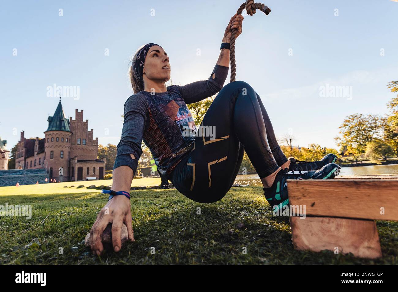 Danish Castle becomes obstacle playground for the ultra-fit as 1200 ...