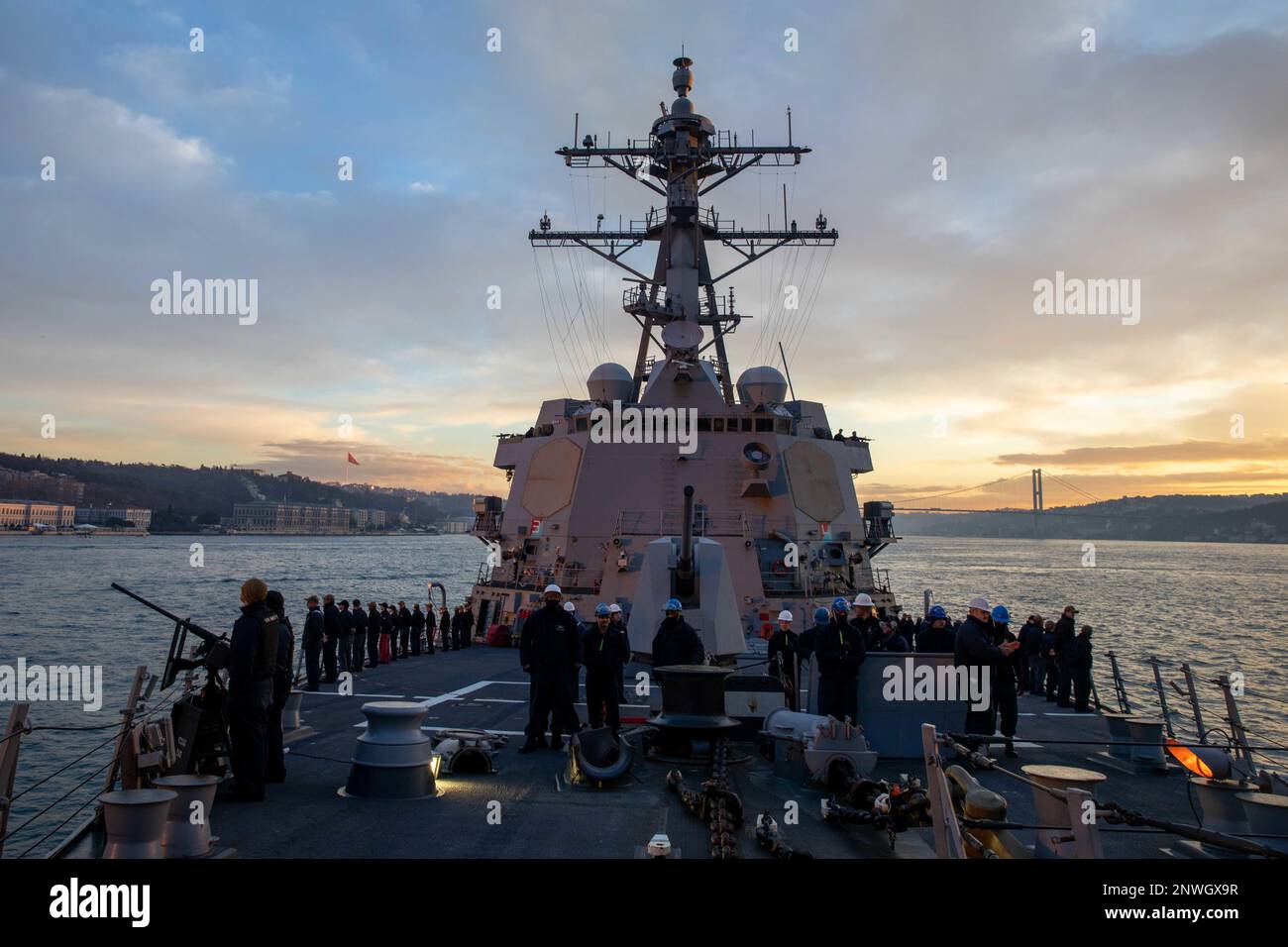 230203-N-EH998-1139 ISTANBUL, Turkey (Feb. 3, 2023) The Arleigh Burke ...