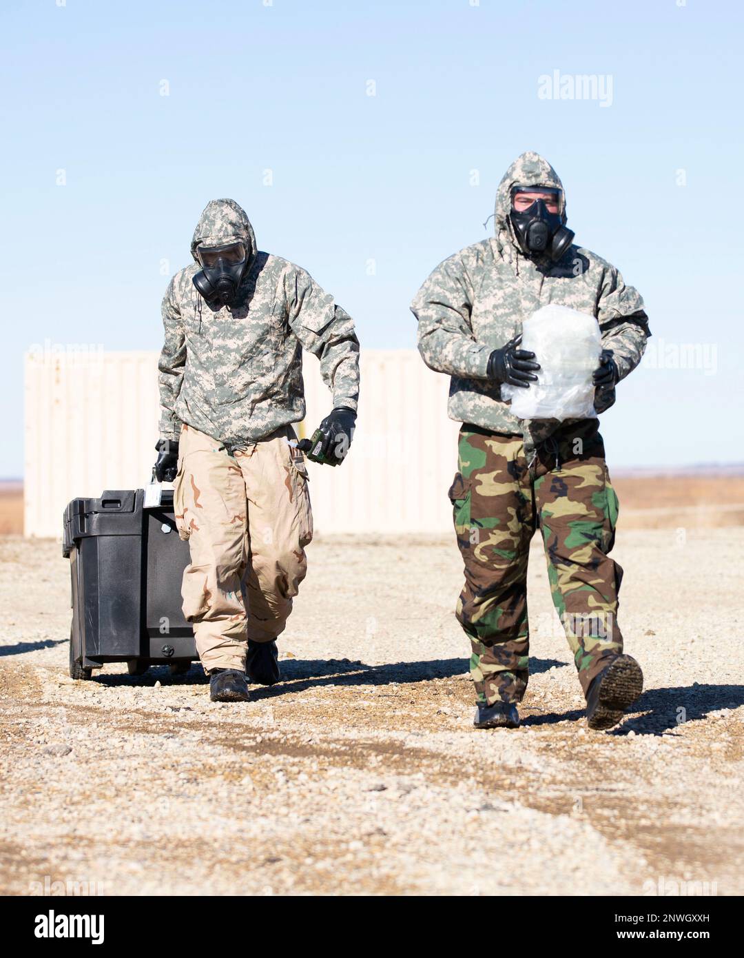 79th explosive ordnance disposal battalion hi-res stock photography and ...
