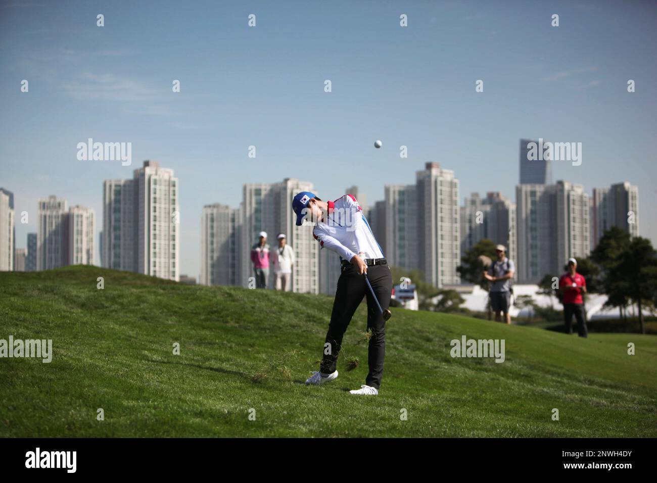 Oct 02, 2018-Incheon, South Korea-Sung Hyun Park of South Korea action ...
