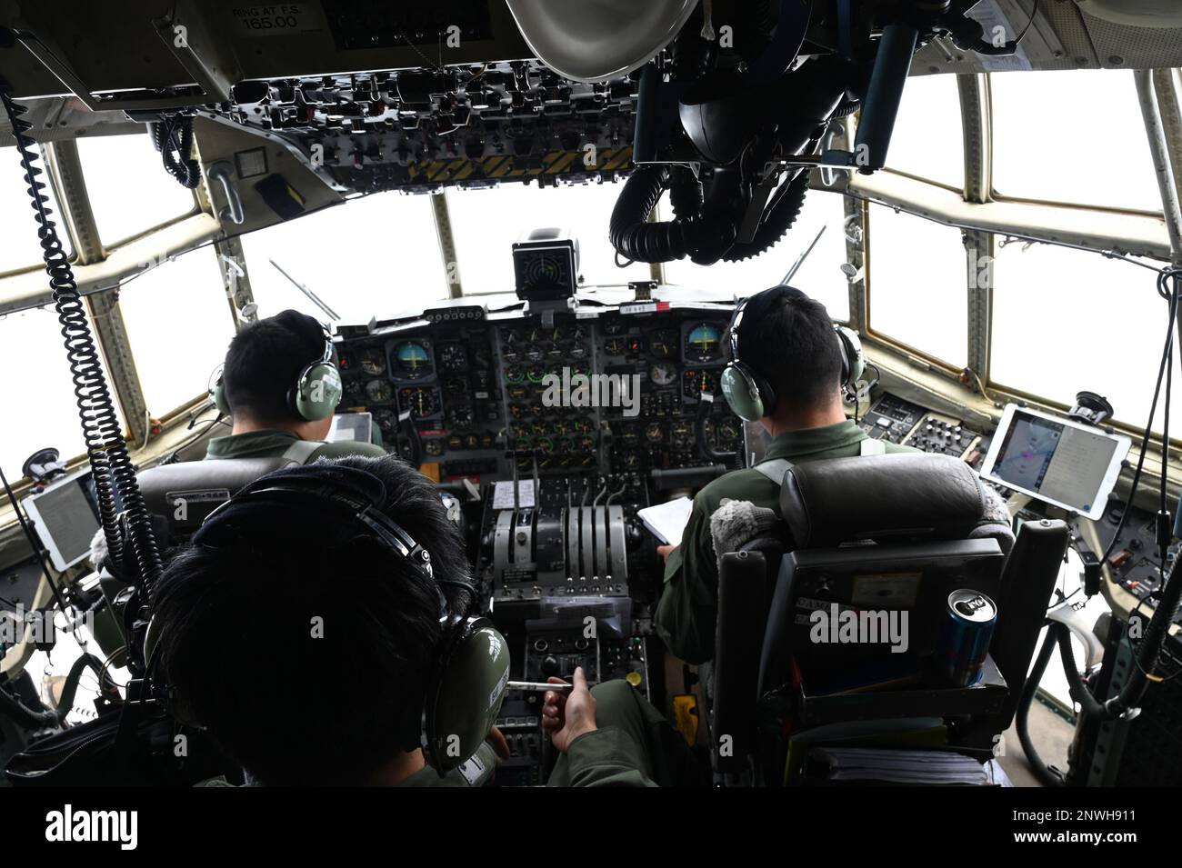 Japan Air Self-Defense Force 1st Tactical Airlift Wing members from ...