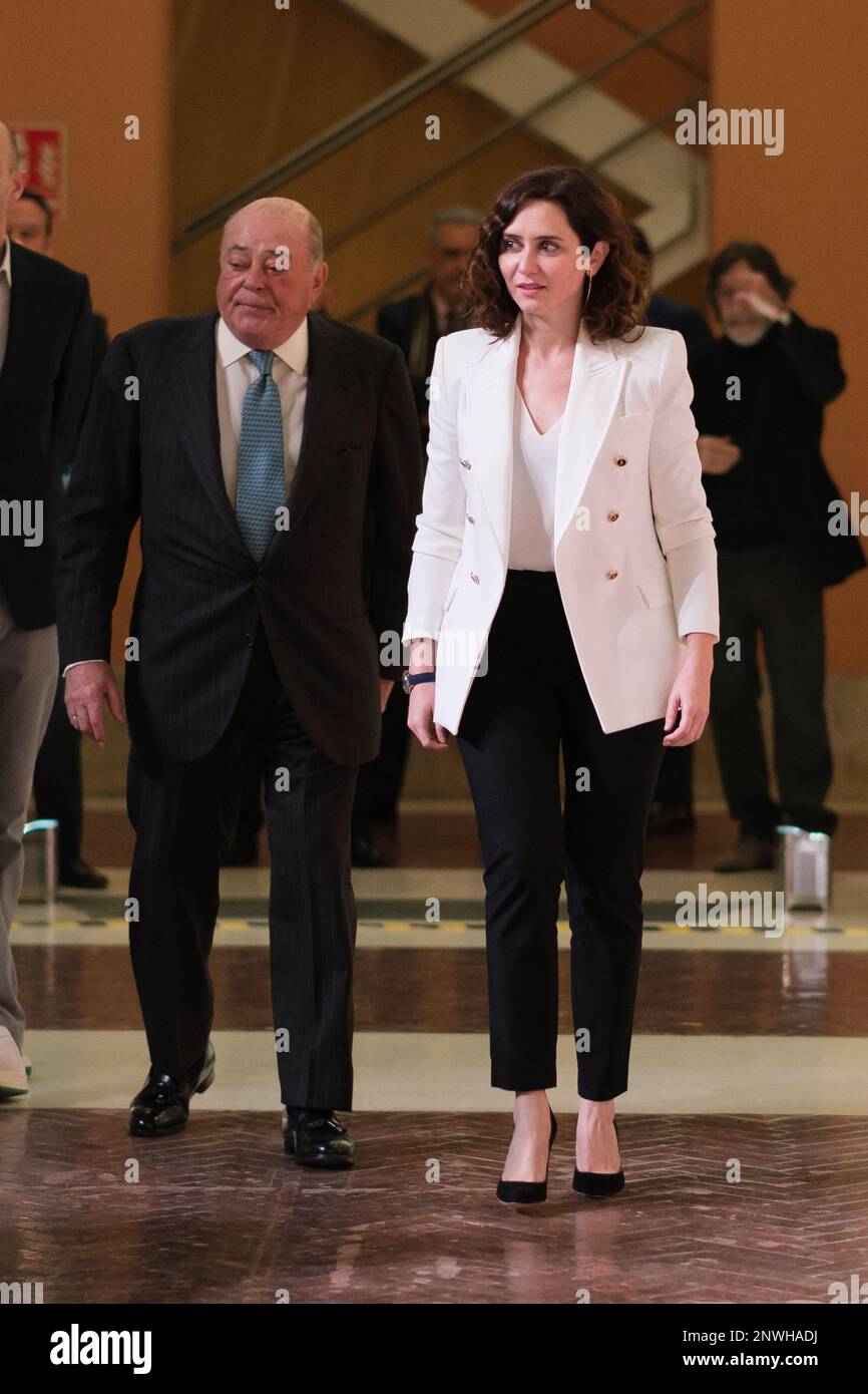 Juan Abelló Gallo and president of the Community of Madrid Isabel Diaz ...