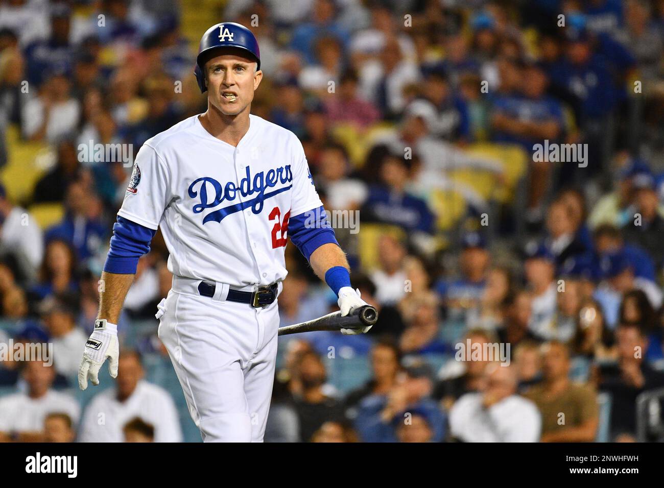 LOS ANGELES, CA - SEPTEMBER 18: Los Angeles Dodgers infielder Chase ...