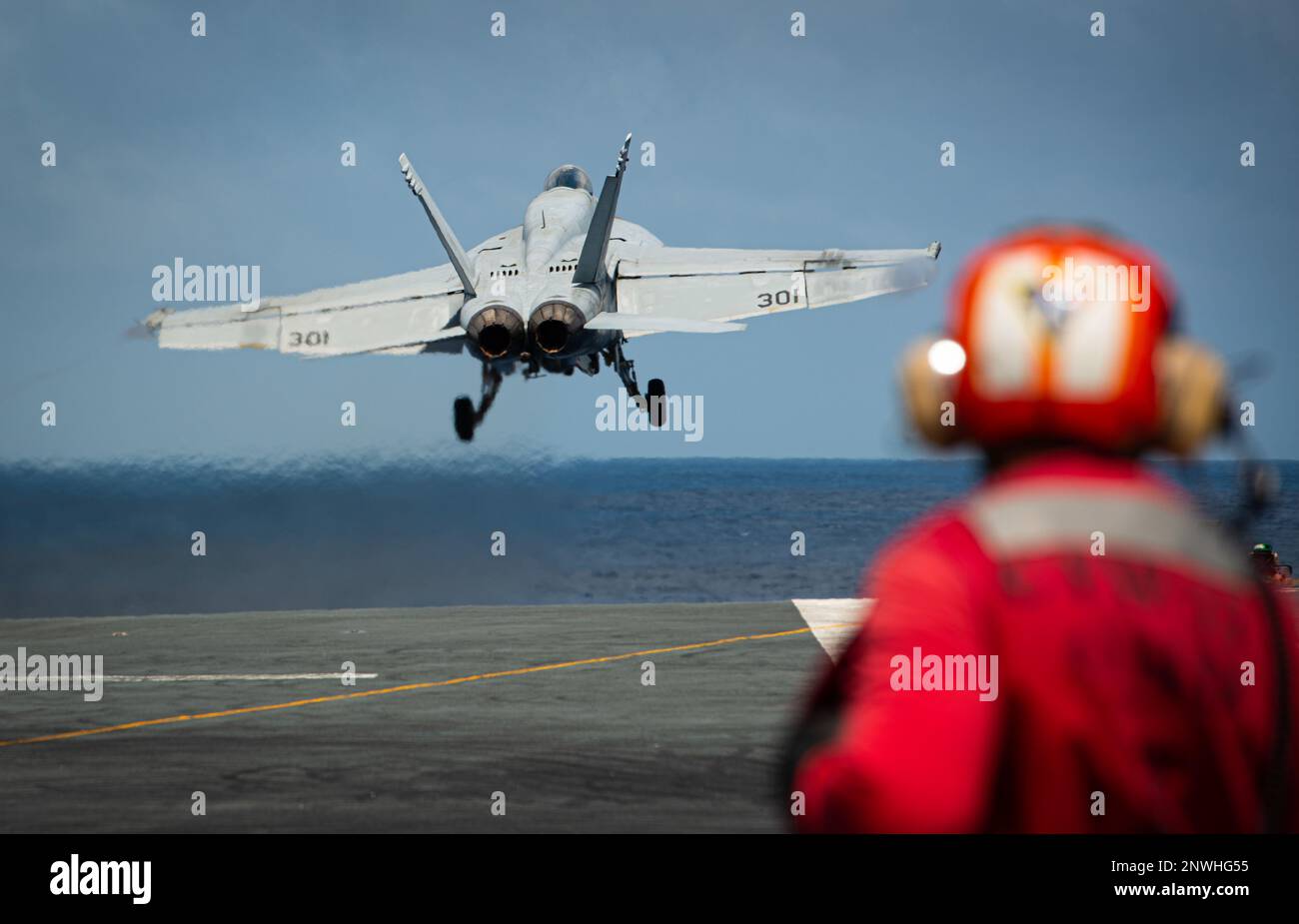 230217-N-WM182-1011 SOUTH CHINA SEA (Feb. 17, 2023) An F/A-18E Super ...