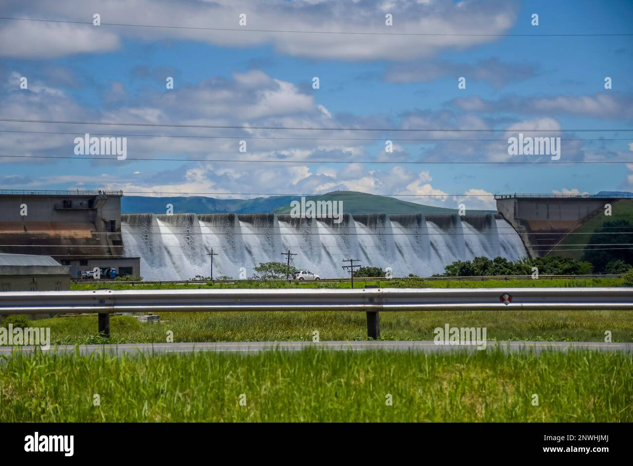 Midmar dam wall hi-res stock photography and images - Alamy