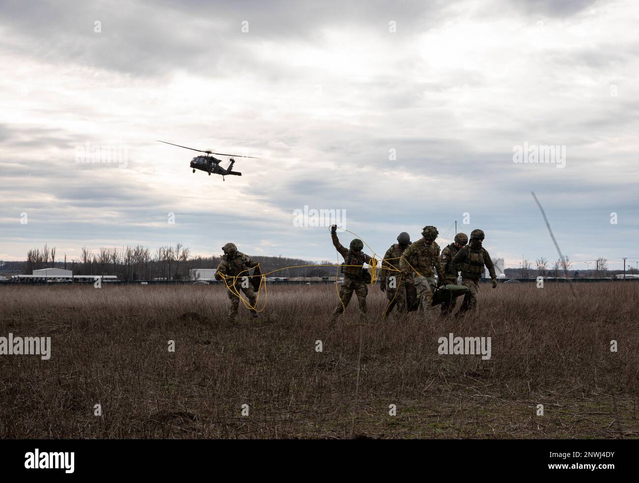 Soldiers assigned to the 39th Brigade Engineer Battalion, 2nd Brigade ...