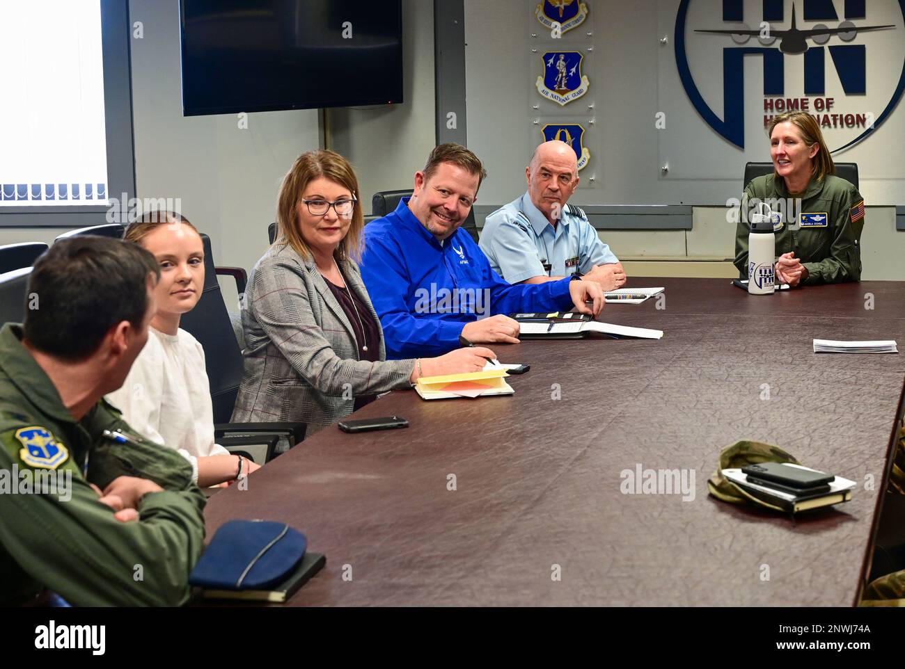 Col Angela Ochoa meets with members of the Royal New Zealand Air Force ...