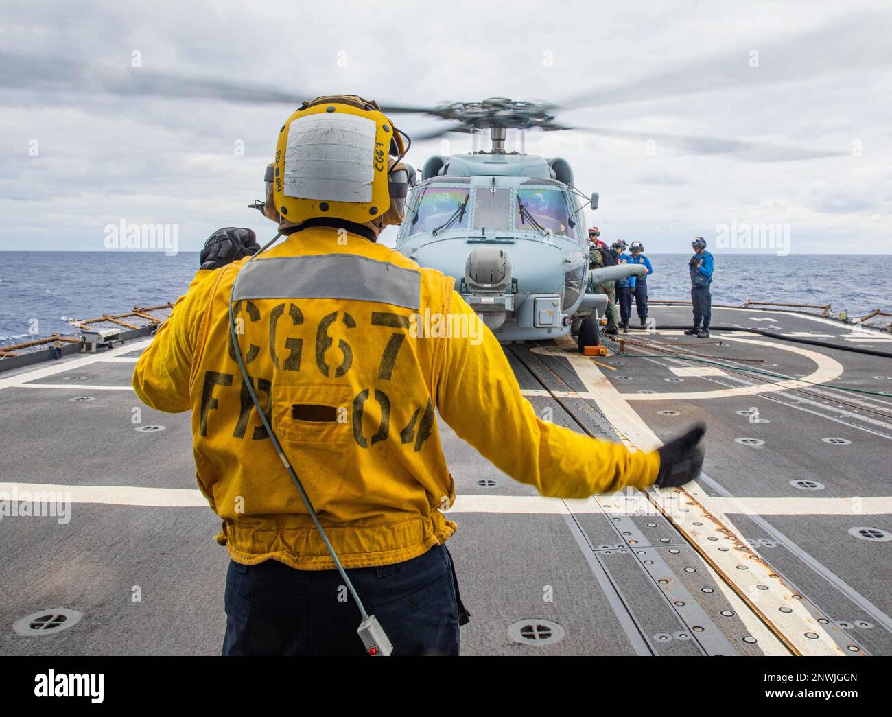230117-N-NY362-1081 PHILIPPINE SEA (Jan. 17, 2023) Boatswain’s Mate 3rd ...