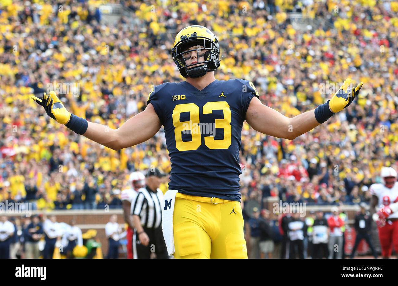 ANN ARBOR, MI., SEPTEMBER 22: Michigan tight end, Zach Gentry ...