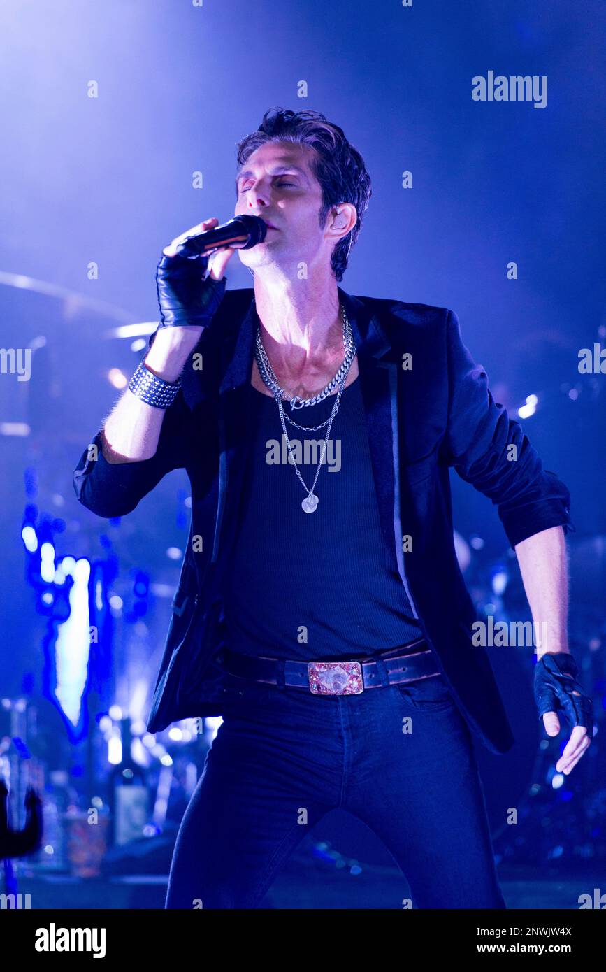 Perry Farrell of Jane's Addiction performs at the Wiltern on Oct. 27 ...