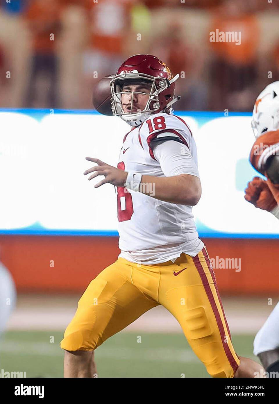 September15, 2018 Austin. TX..USC quarterback (18) JT Daniels gets ...